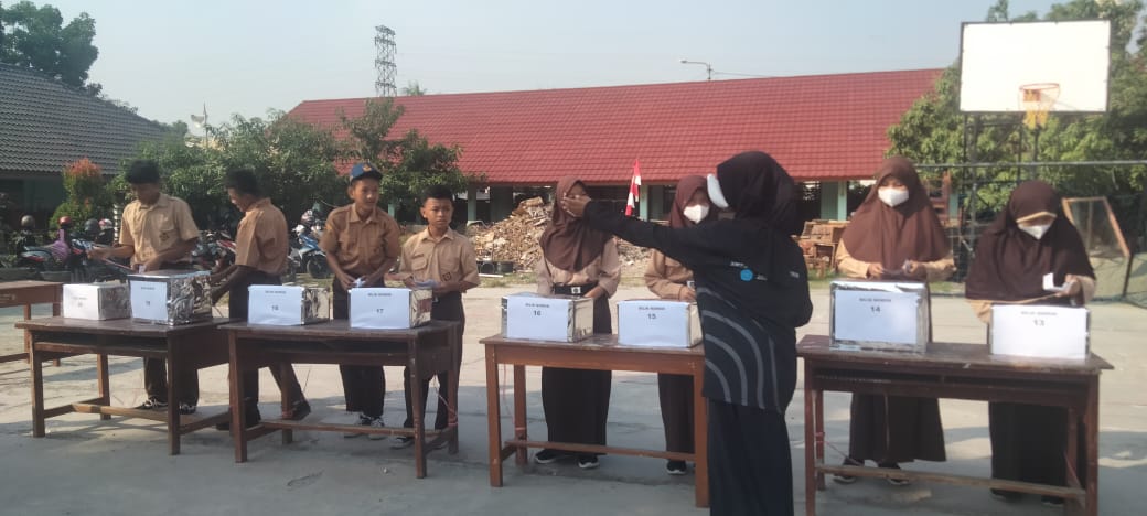 Pemilihan Ketua OSIS SMP Negeri 2 Telukjambe Timur | Fakta Jabar