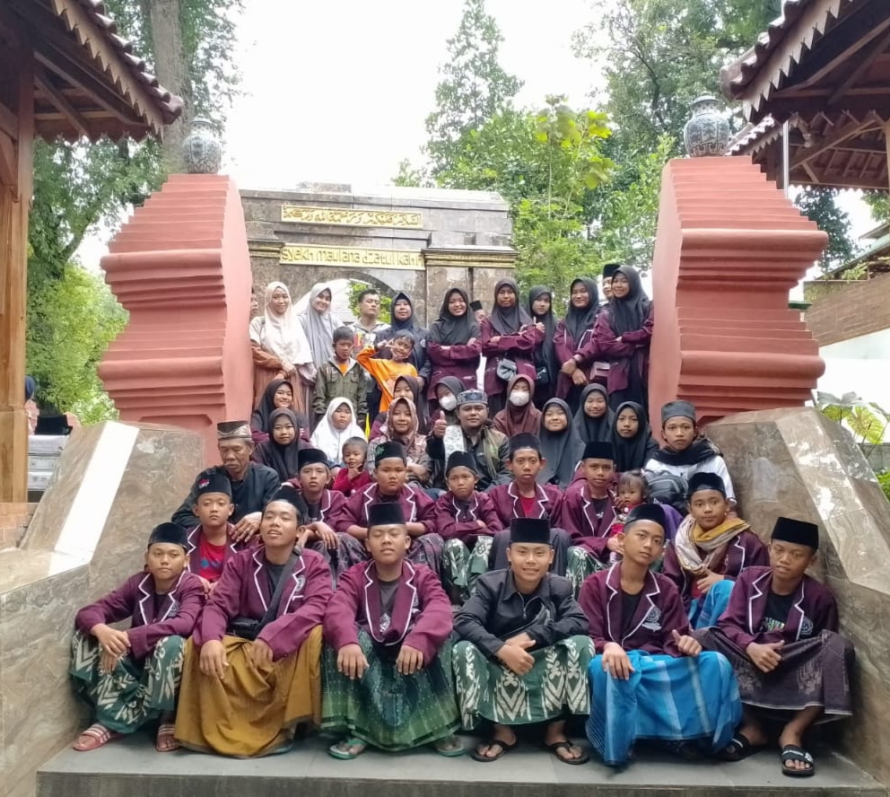 Kisah Pedagang Bakso Keliling Kini Berhasil Mendirikan Pondok Pesantren ...