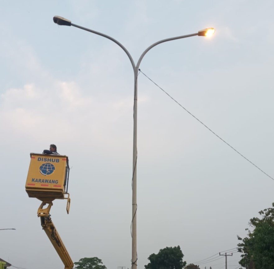 Pemeliharaan Penerangan Jalan Umum di Karawang | Fakta Jabar