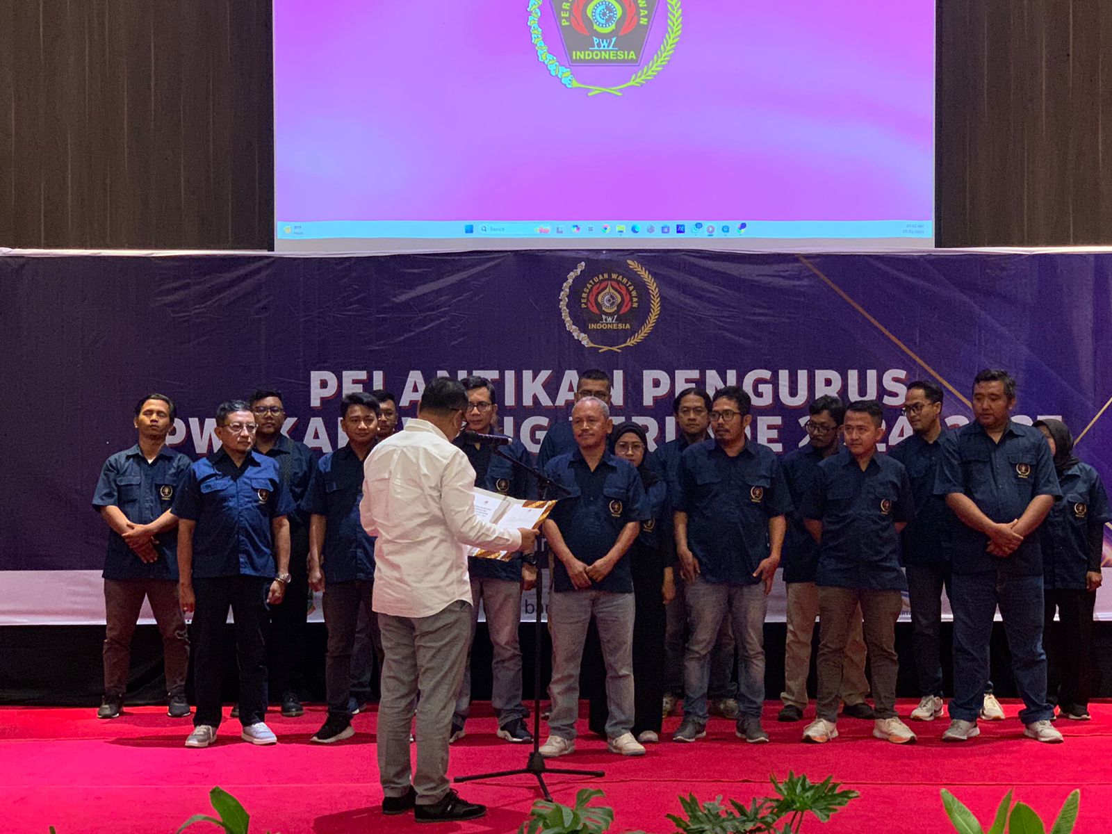 Pengurus PWI Karawang Resmi Dilantik, Berikut Ini Nama Pengurusnya | Fakta Jabar